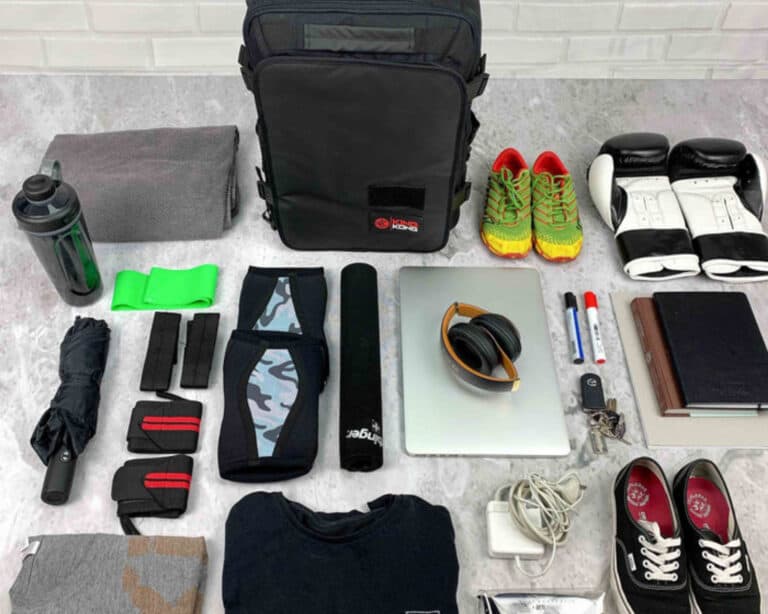 15 Most Practical & Stylish Backpacks With Shoe Compartment ...