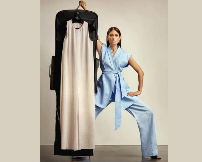 15 Best Carry-on Luggage For Suits (Our Top Picks For Crisp & Wrinkle ...