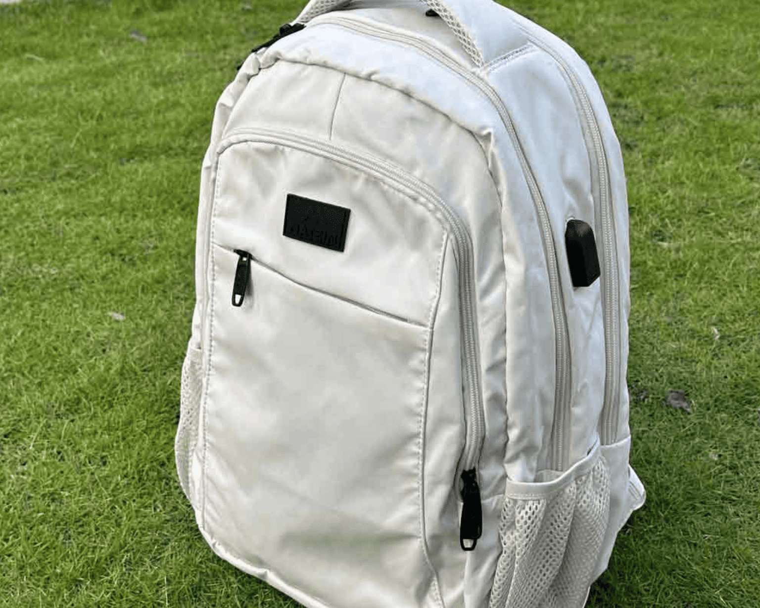 15 Best Personal Item Bags That Fit Under Any Airline Seat (Expert ...